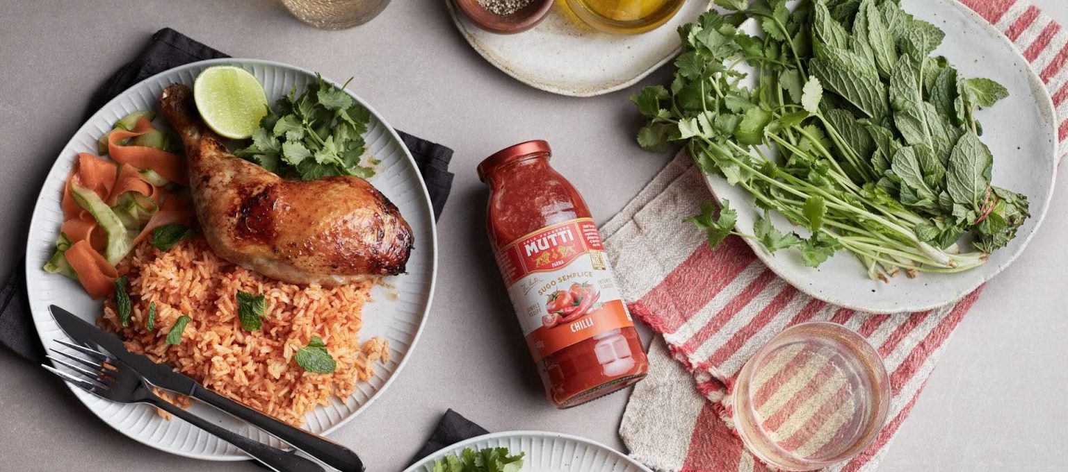 Vietnamese tomato rice with chicken and pickles | Mutti Recipe